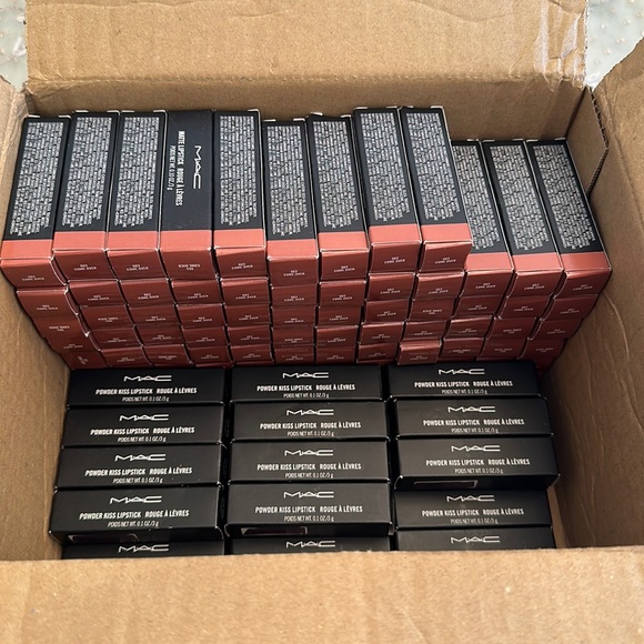 MAC Cosmetics | Makeup | 1 Original Mac Matte Lipsticks 81 663 Come ...